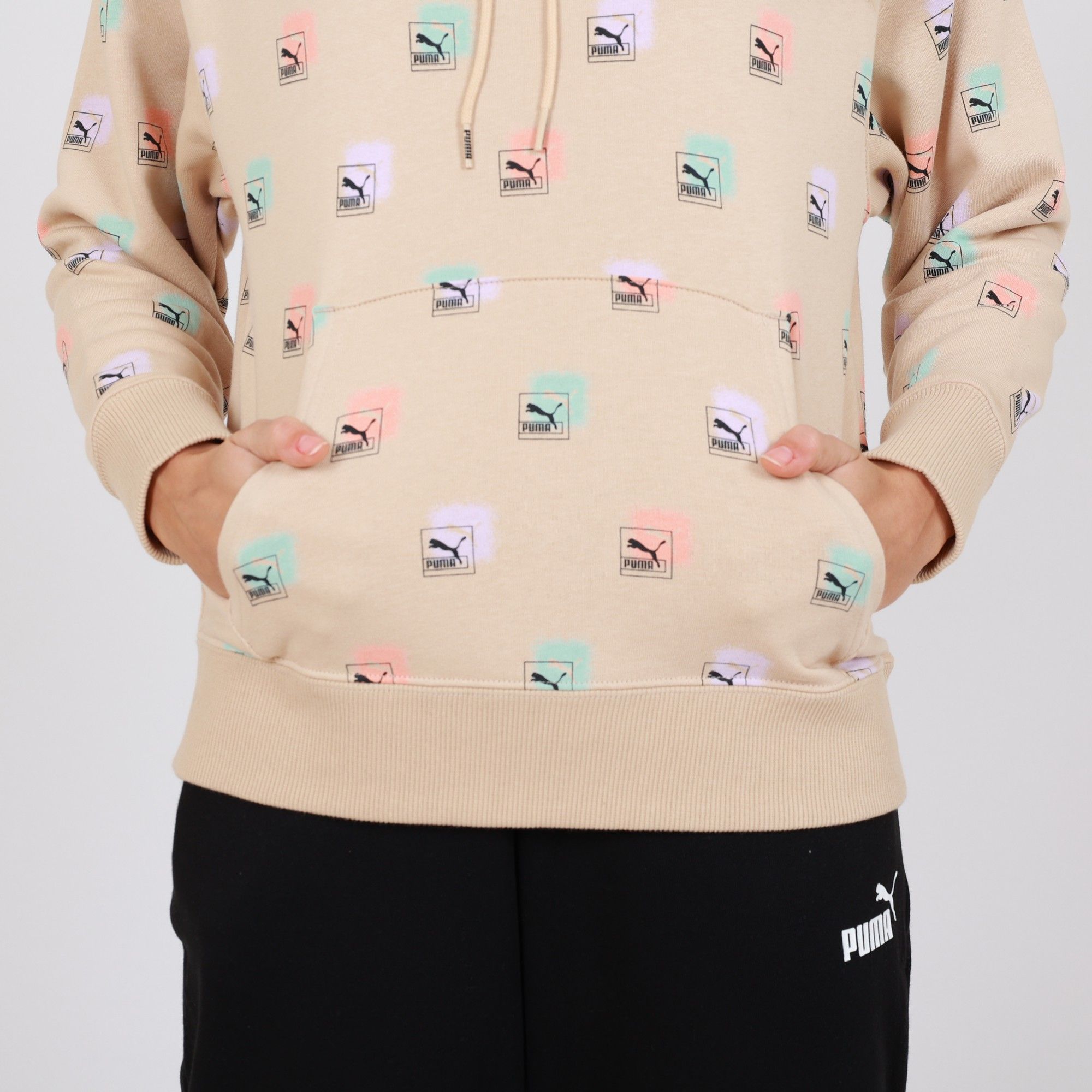 DUKS SA KAPULJACOM PUMA BRAND LOVE AOP HOODIE TR W - 535707-67