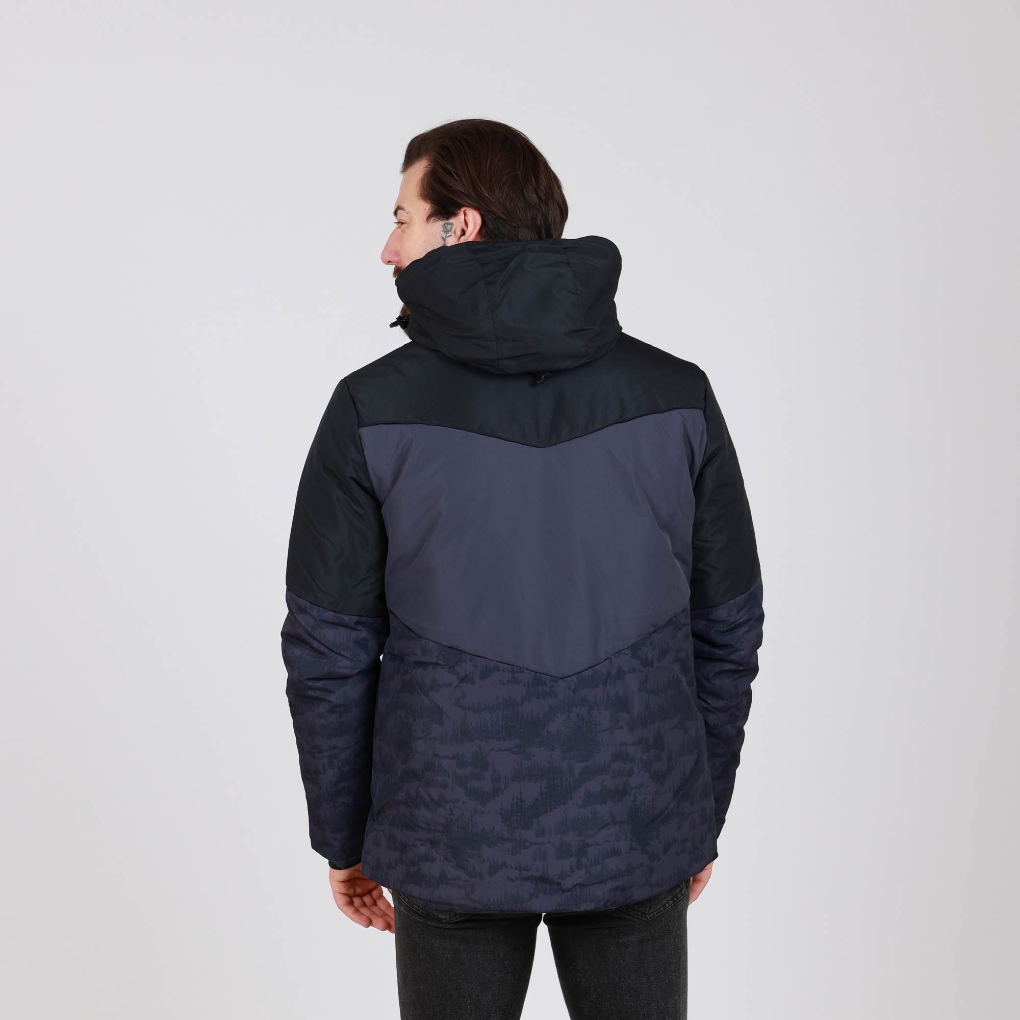 ELLESSE
